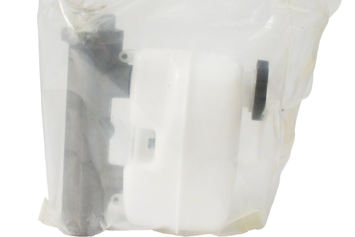 Carquest Wearever Master Cylinder Fits 2006-07 Workhorse Med/HD Trucks ...