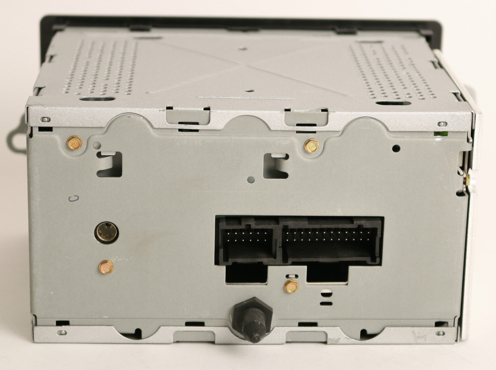 UNLOCKED 2000-2005 Chevrolet Car AM FM CD Radio w Auxiliary Input 1034 ...