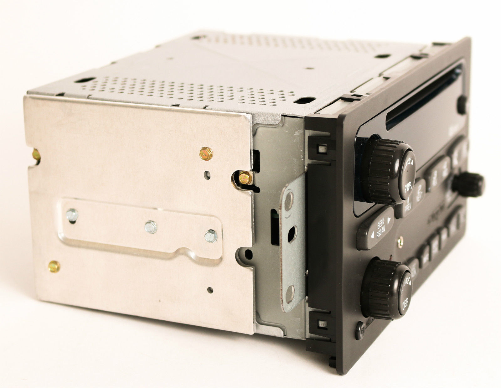 UNLOCKED 2000-2005 Chevrolet Car AM FM CD Radio w Auxiliary Input 1034 ...